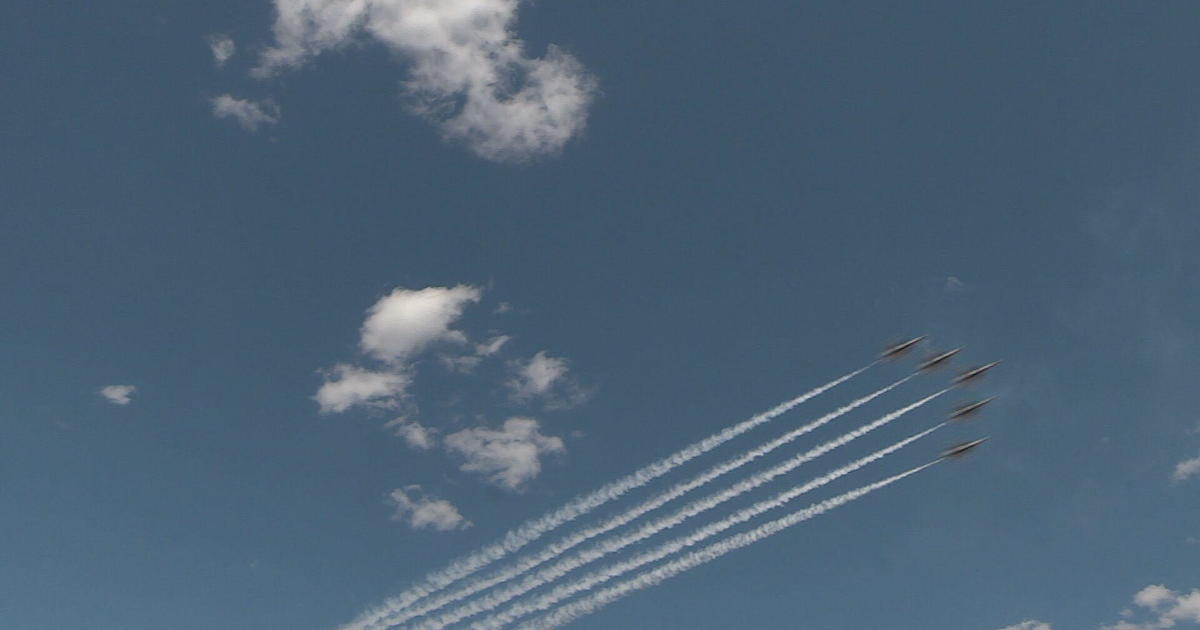 USAF Thunderbirds soar over Cheyenne Frontier Days - AF Thunderbirds
